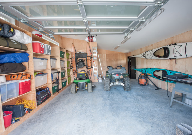 Rustic Garage - Rustic - Garage - Vancouver | Houzz