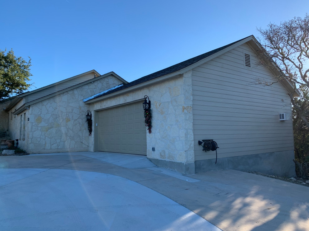 Texas Hill Country Ranch Garage Addition - Farmhouse - Garage - Austin ...