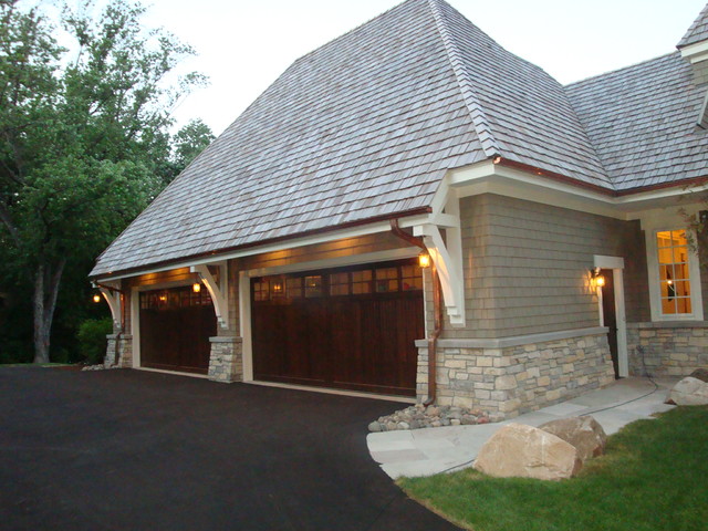 Traditional Garage - Traditional - Garage - Minneapolis | Houzz UK