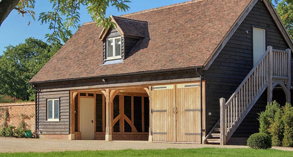 Award winning oak frames Classic Barn outbuilding with room above in ...