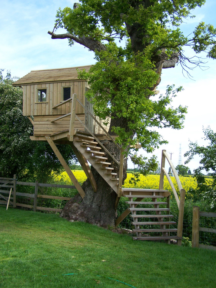 Tree House - Shed - Kent - by Karl Young Carpentry and Design | Houzz