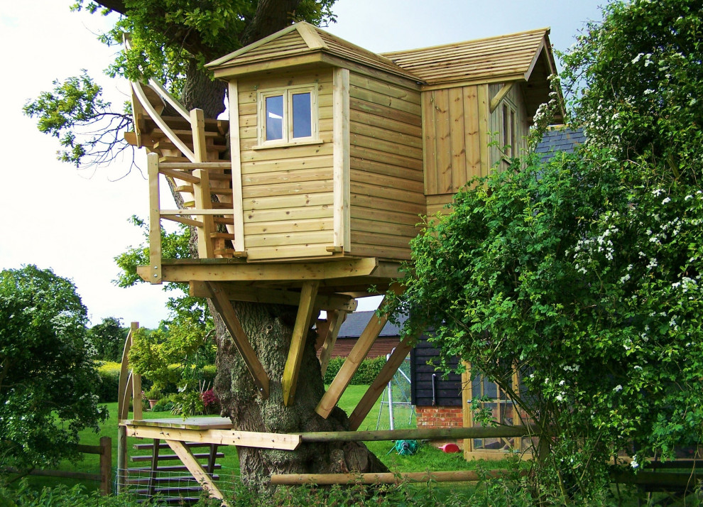 Tree House - Shed - Kent - by Karl Young Carpentry and Design | Houzz