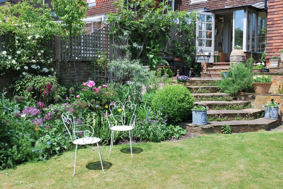 1-2-1 GARDEN DESIGN | LEWES | OPTION TWO - Traditional - Landscape ...