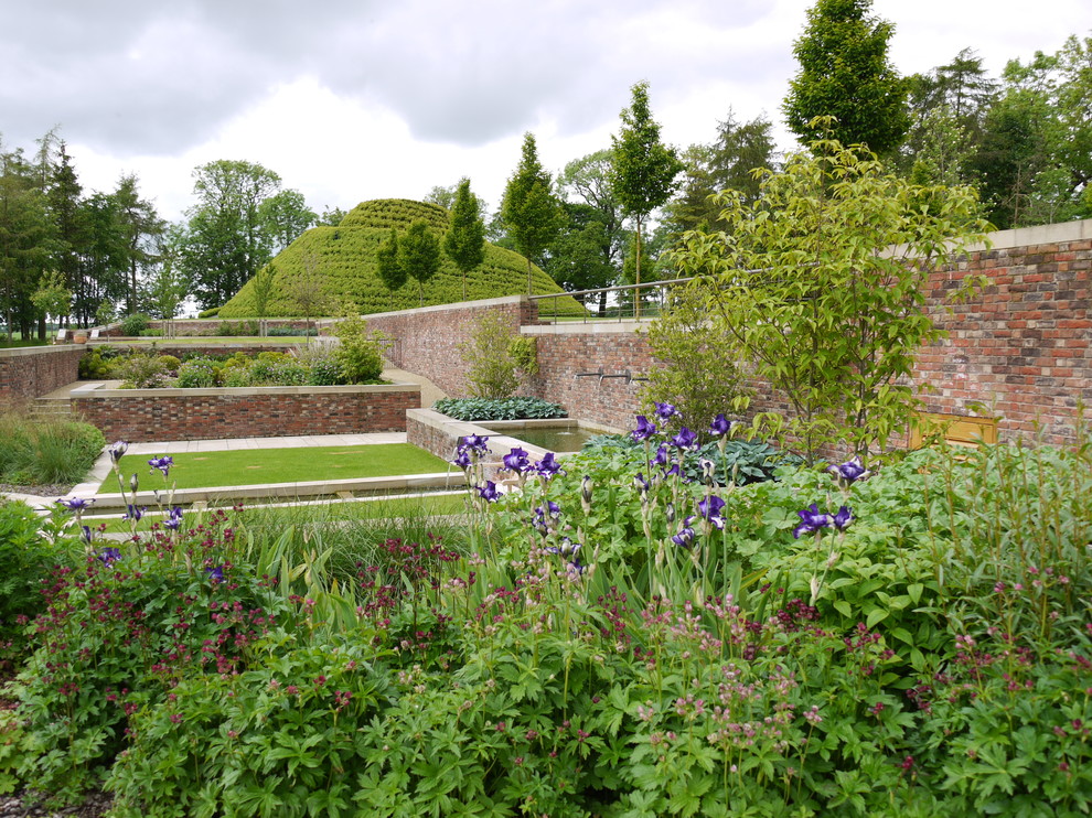 A House in Yorkshire - Contemporary - Landscape - Wiltshire - by ...