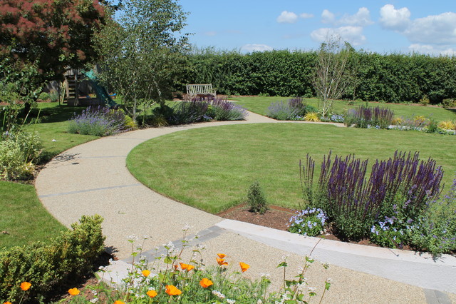 Yard of the Week: Elegant Curves in an Accessible Backyard
