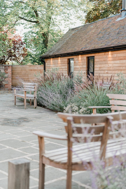 Barns & Yards Hanley Hall - Classique - Jardin - Midlands de l'Ouest ...