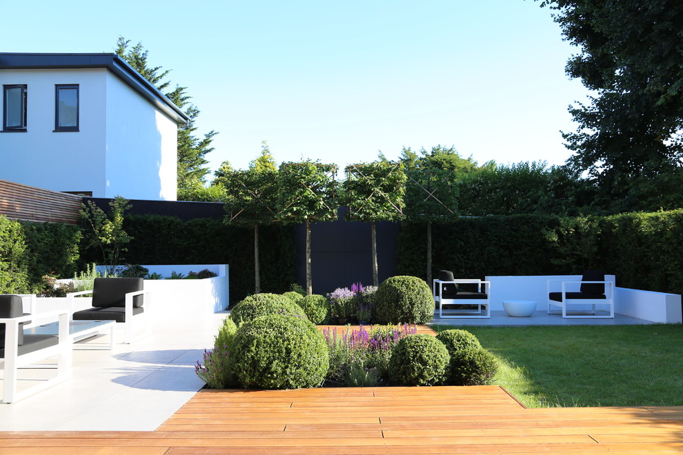 "Chelsea" Garden - Contemporary - Landscape - London - by Borrowed ...