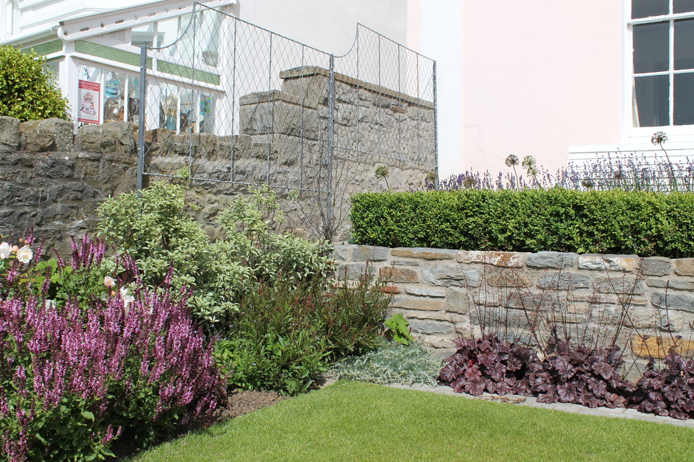 Coastal Front Garden - Beach Style - Landscape - Other - by Outerspace ...