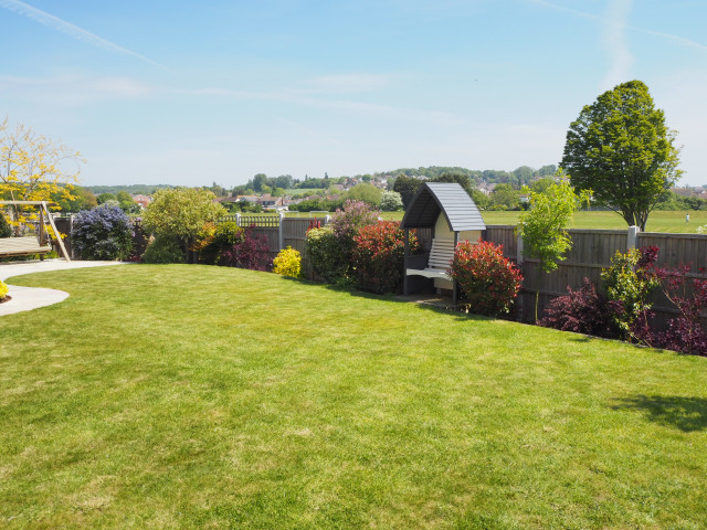 Country feel corner plot garden - Country - Garden - Essex - by Read ...
