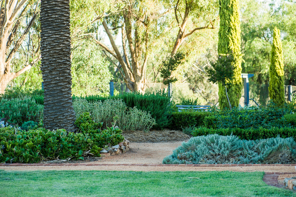 Country Garden - Farmhouse - Landscape - Sydney - by Outscape | Houzz