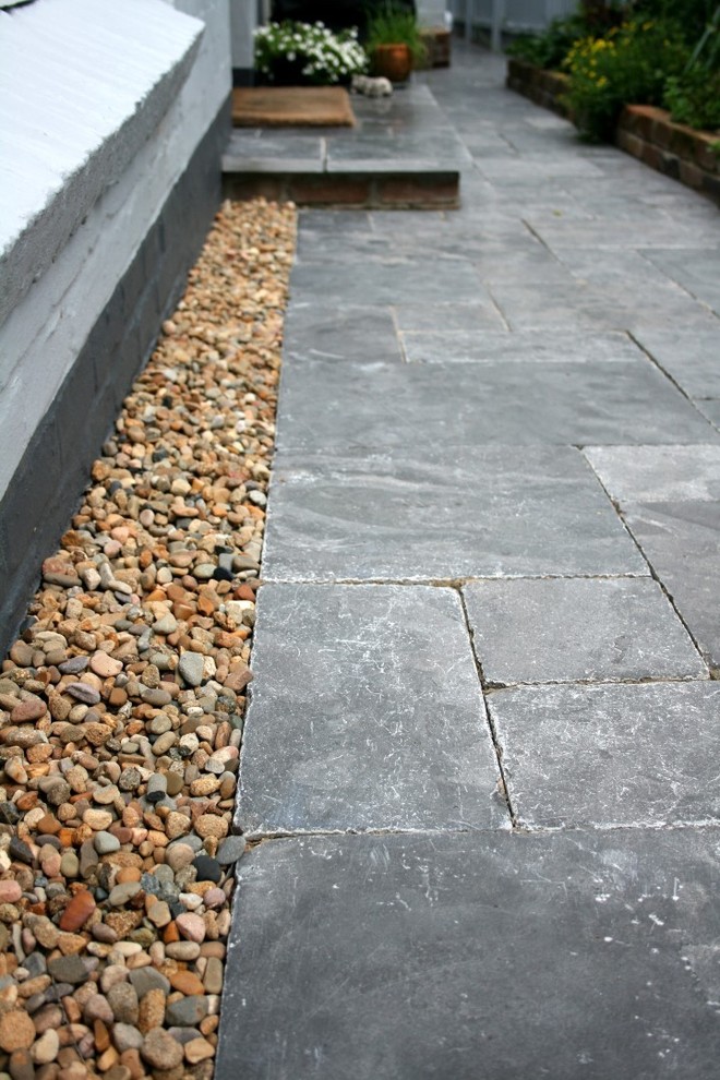 Courtyard Creation: North Sydney - Traditional - Landscape - Sydney ...