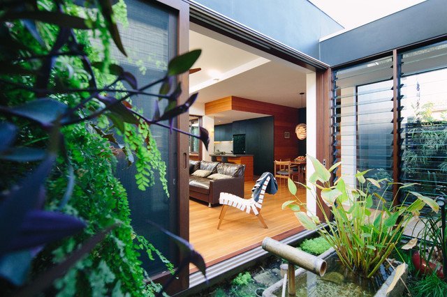 Houzz Tour: Japanese-Style Courtyards Bring the Outdoors Inside
