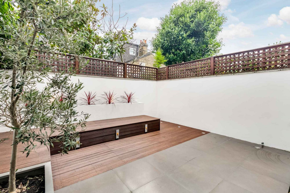 Delightful Clapham residence - Contemporary - Landscape - London - by ...