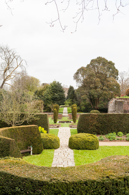 Garden Tour: A Rich History Is Revived at Eltham Palace