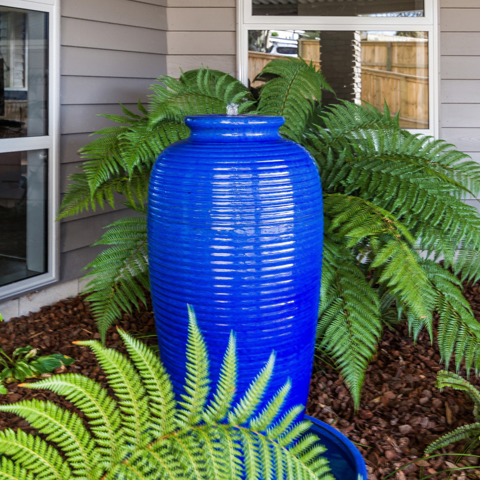 Lake House - Contemporary - Landscape - Hamilton - by TWL Construction ...