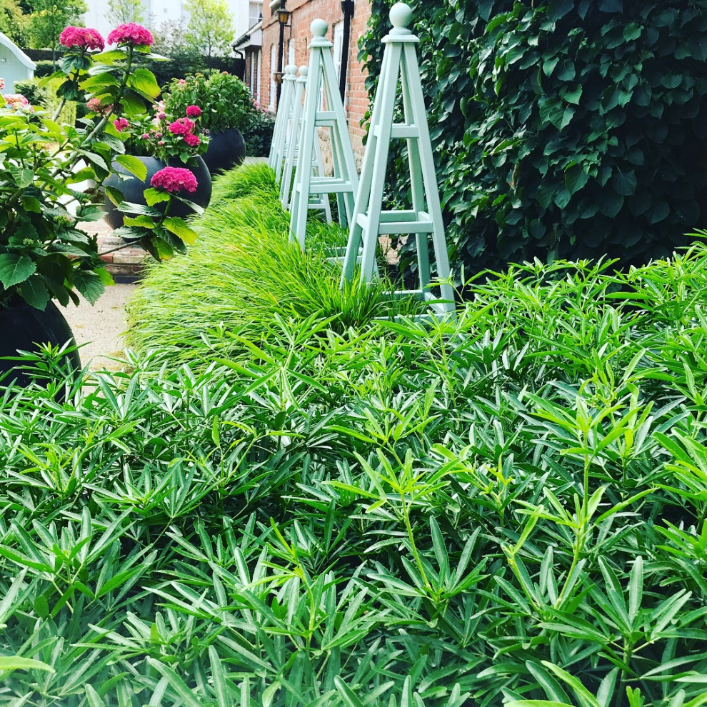 Lutyens inspired front garden - Craftsman - Landscape - Kent - by ...