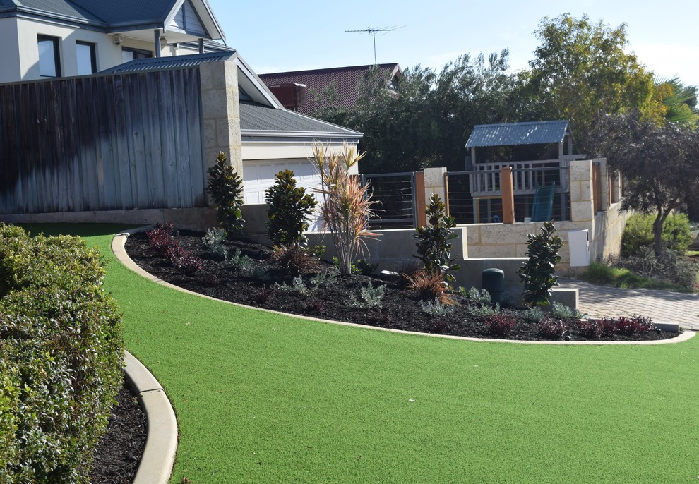 Modern Classic Lines & Curves - Traditional - Landscape - Perth - by ...