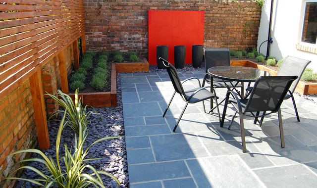 11 Standout Ideas for Garden Paving