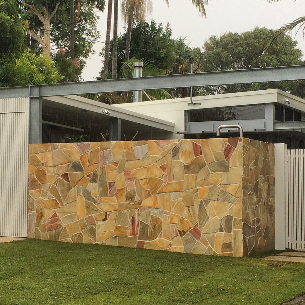 Moffat beach feature walls and low maintenance landscape - Beach Style ...