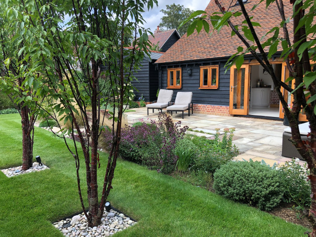 Much Hadham Barn Conversion Garden - Contemporary - Garden ...