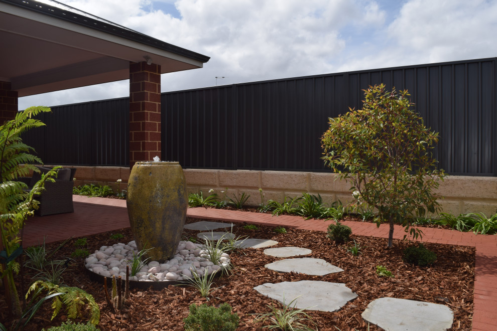 No Lawn Waterwise Front & Back Gardens - Industriel - Jardin - Perth ...