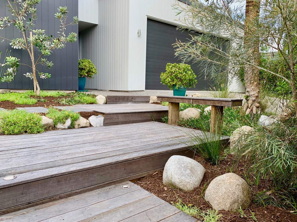 Peregian Beach - Native Coastal Garden - Beach Style - Landscape ...