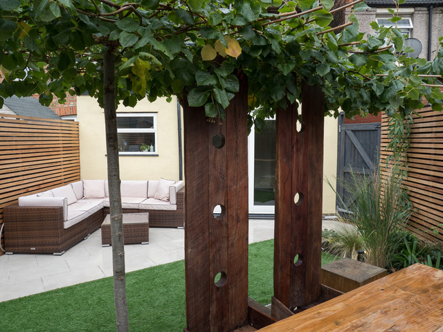 Platanus X Hispanica Flat Top Trees Contemporary Landscape London platanus-x-hispanica-flat-top-trees-contemporary-landscape-london