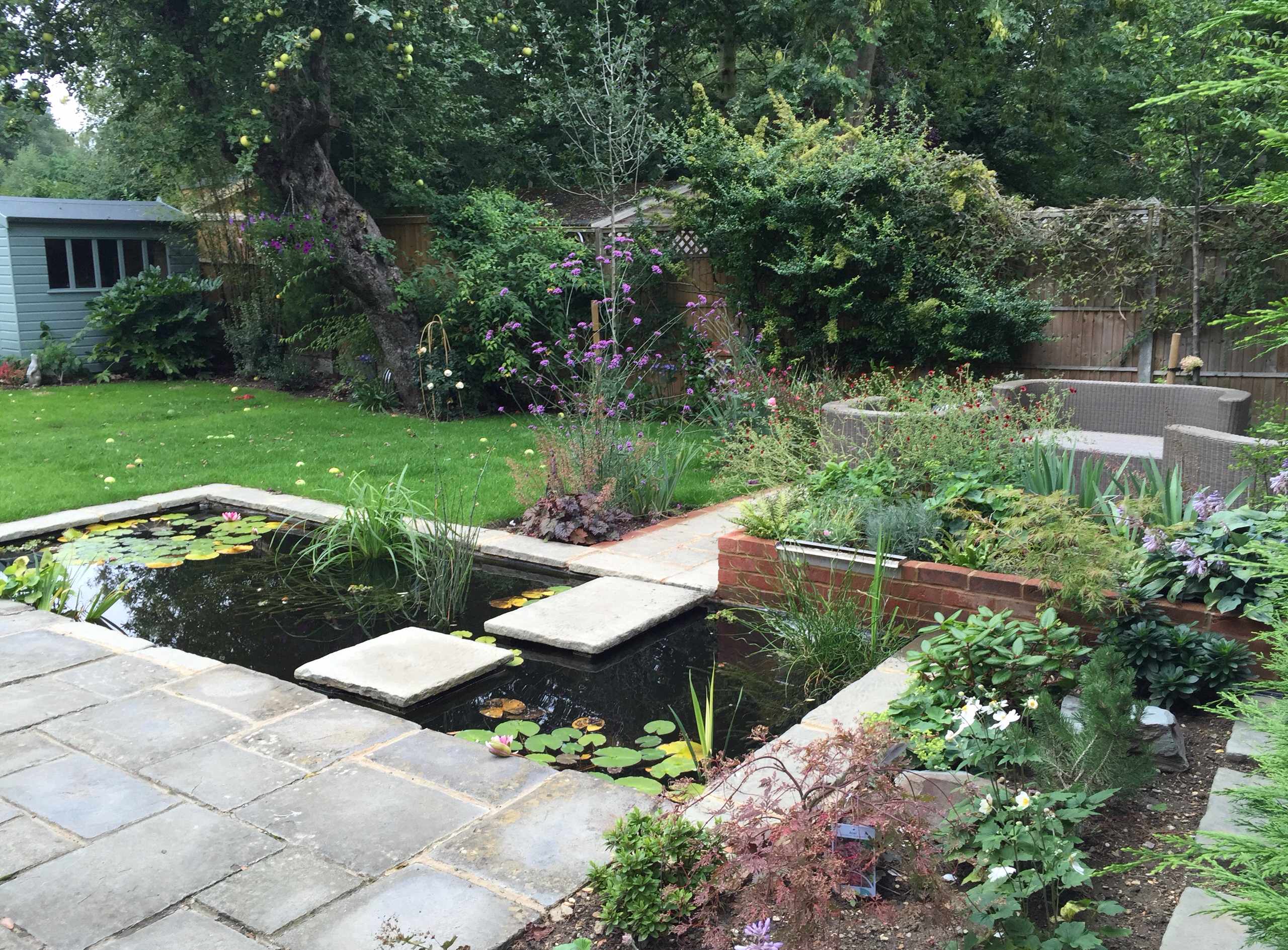 20 of the Prettiest Small Garden Ponds | Houzz IE