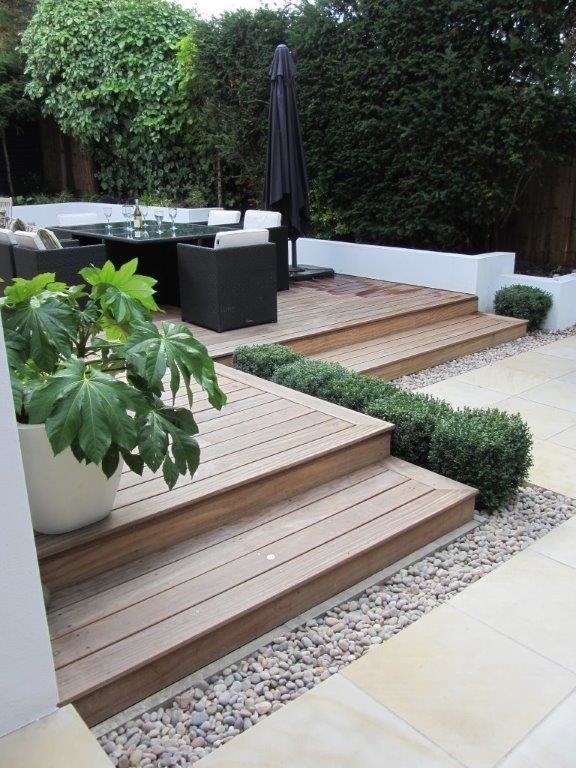 Split-level outdoor room - Contemporary - Landscape - Buckinghamshire ...