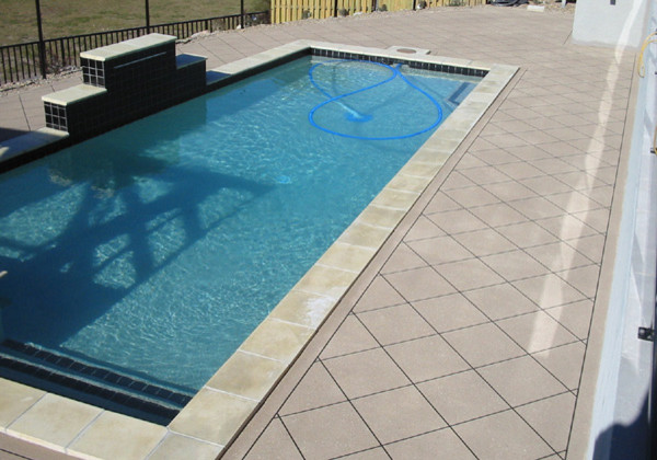 Spray Paving - Modern - Pool - Brisbane - by Colourtec Concrete | Houzz AU
