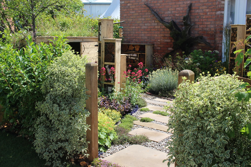 The "Living in Sync" Garden - Rustic - Landscape - by London Stone | Houzz