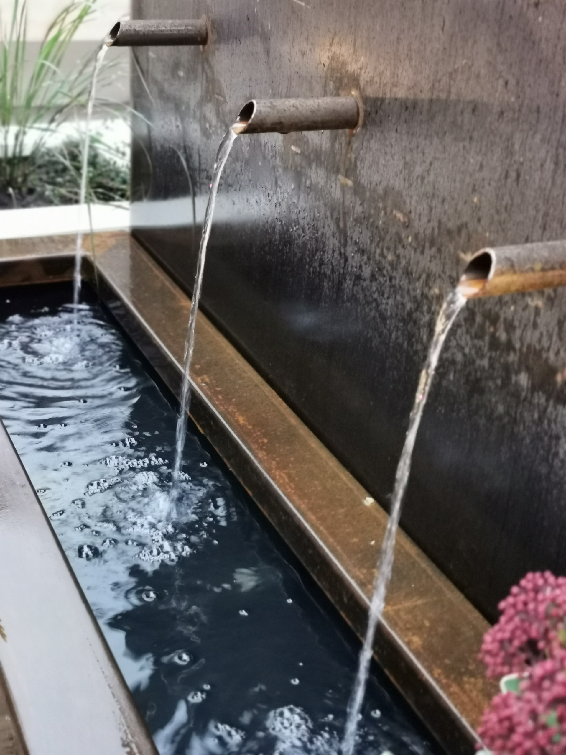 14 Water Feature Ideas for Small Gardens | Houzz UK