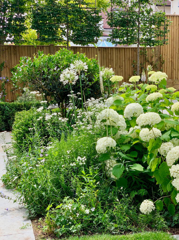 Wimbledon Garden 4 - Contemporary - Garden - London - by Tom Howard ...