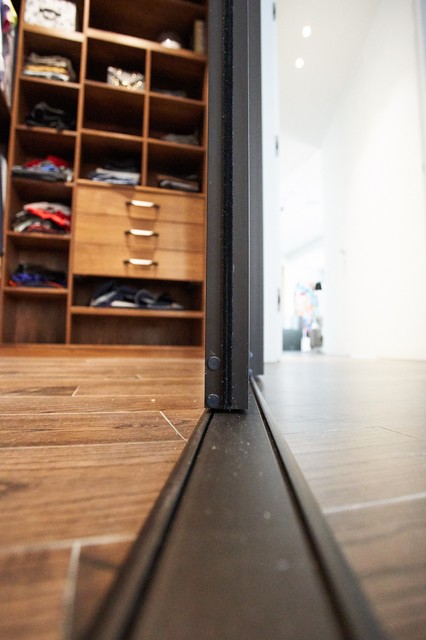 Раздвижные двери S1200 raumplus темная бронза для гардеробной ...