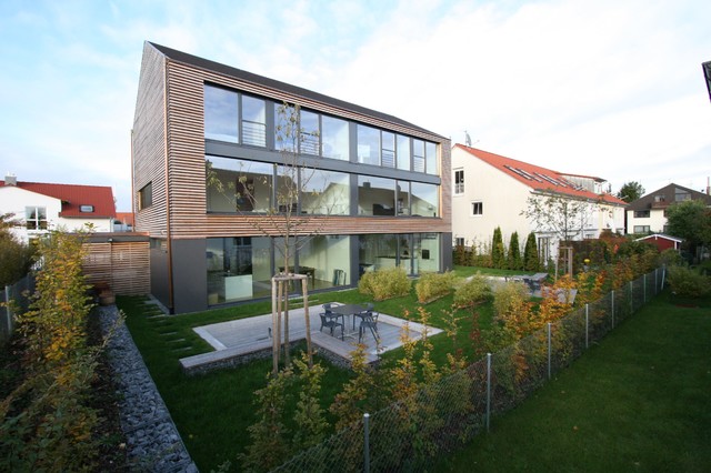 Fassade und Garten - Contemporáneo - Fachada - Stuttgart - de Q_bus ...