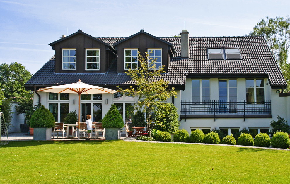 Landhausstil Garten - Landhausstil - Häuser - Düsseldorf | Houzz