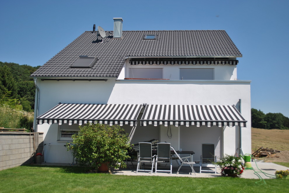 Neubach Dach - Traditional - Exterior - Frankfurt - by FROESE-DACH | Houzz