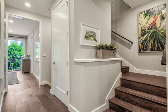 Aurea | Sammamish - Modern - Hallway & Landing - Seattle - by Quadrant ...