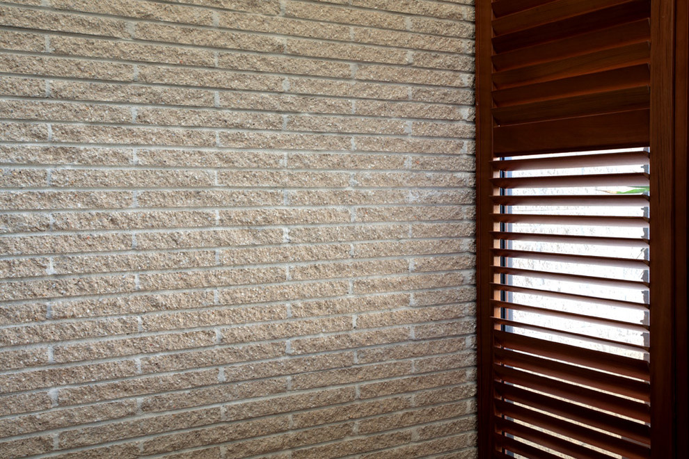 Austral Bricks Split Face Blocks in 'Riverstone' - Modern - Hallway ...