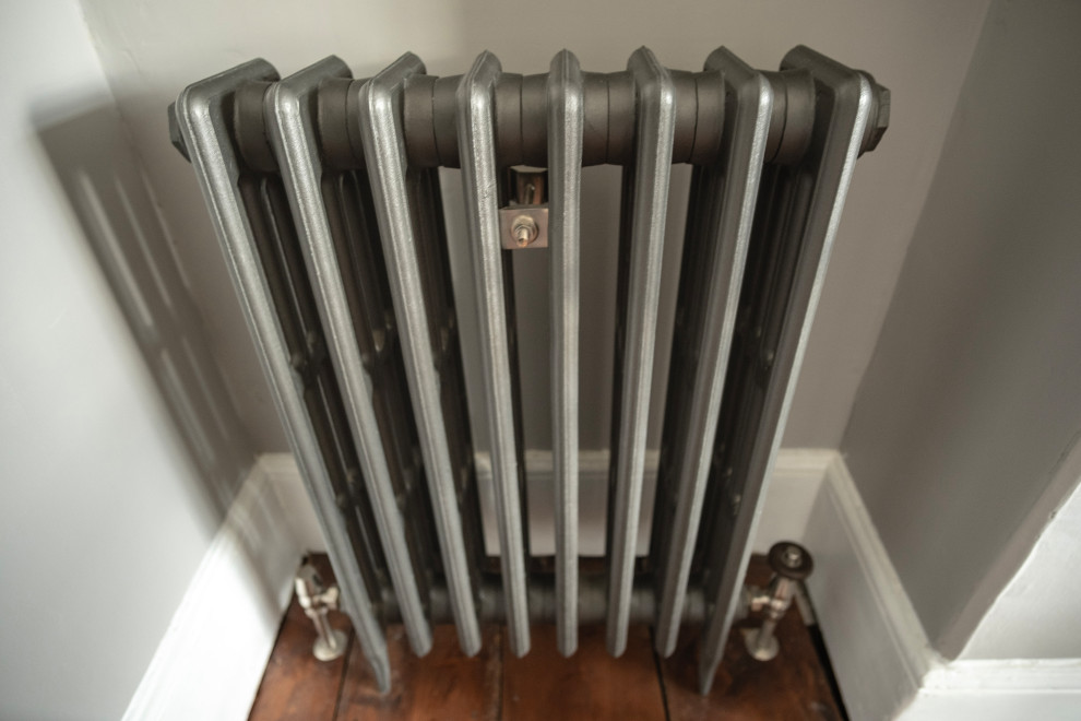 Cast Iron Rads - Flur - Kent - von Nordic Sky Limited | Houzz