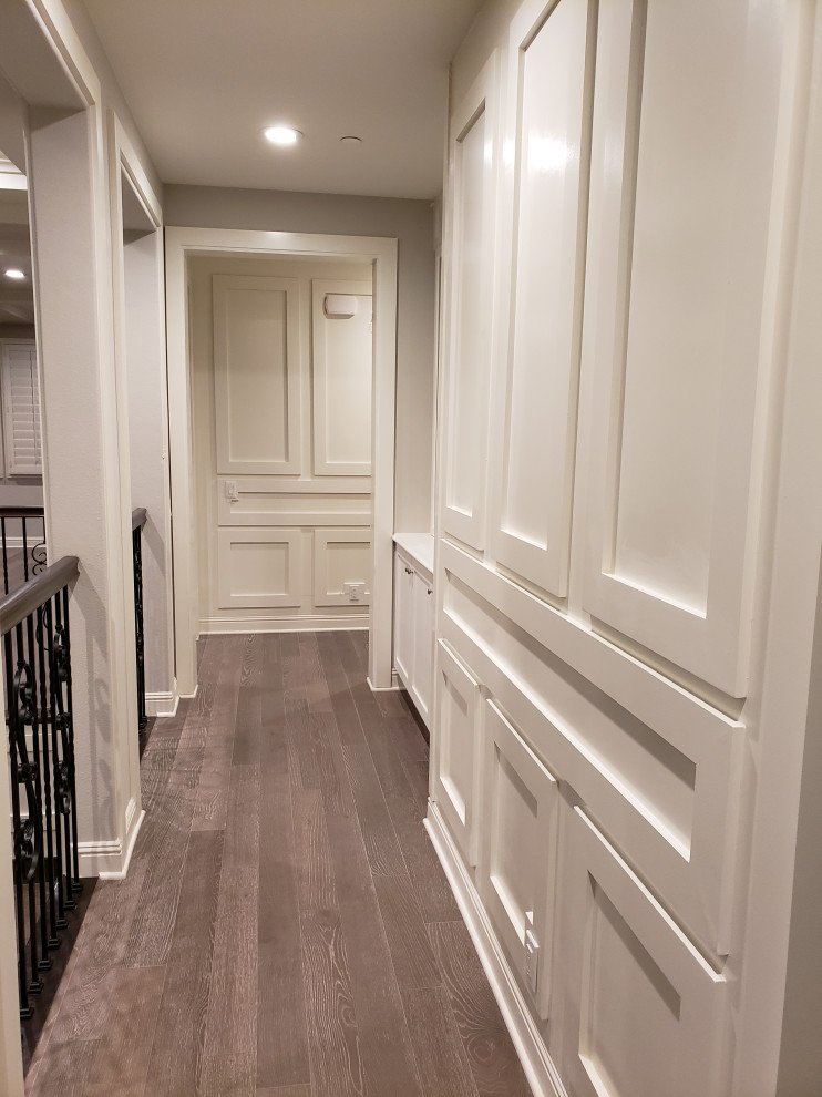 Custom 23' High Entry, Loft & Master Coffered Ceilings, Wainscoting ...