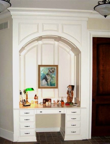 Desk custom built-in for Mud Room - Traditional - Hall - Cincinnati ...