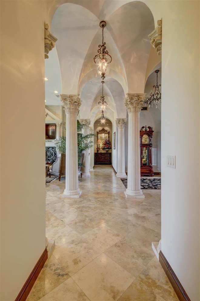 El Serreno Circle - Mediterranean - Hallway & Landing - Phoenix - by ...