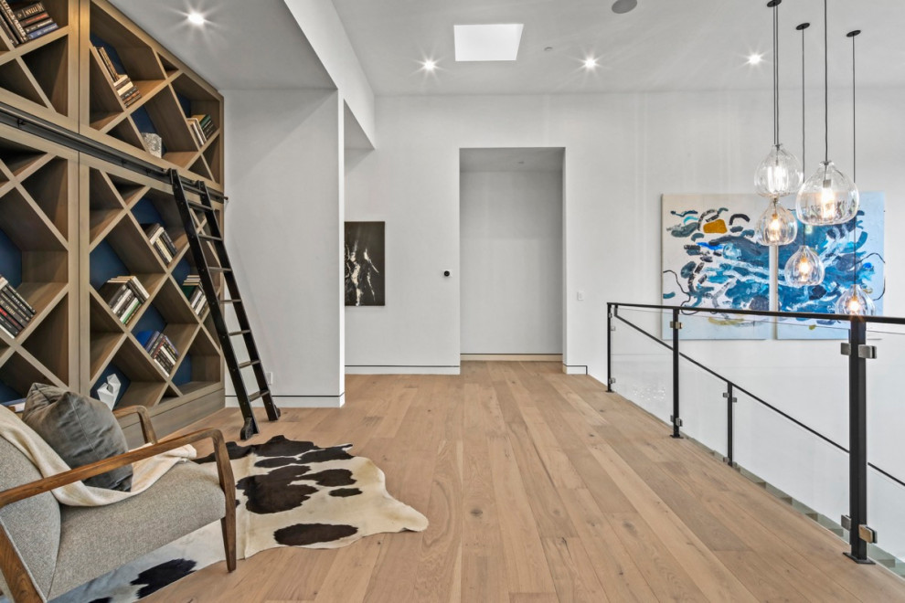 Encino, CA - Hall - Los Angeles - by Regal X Inc. | Houzz