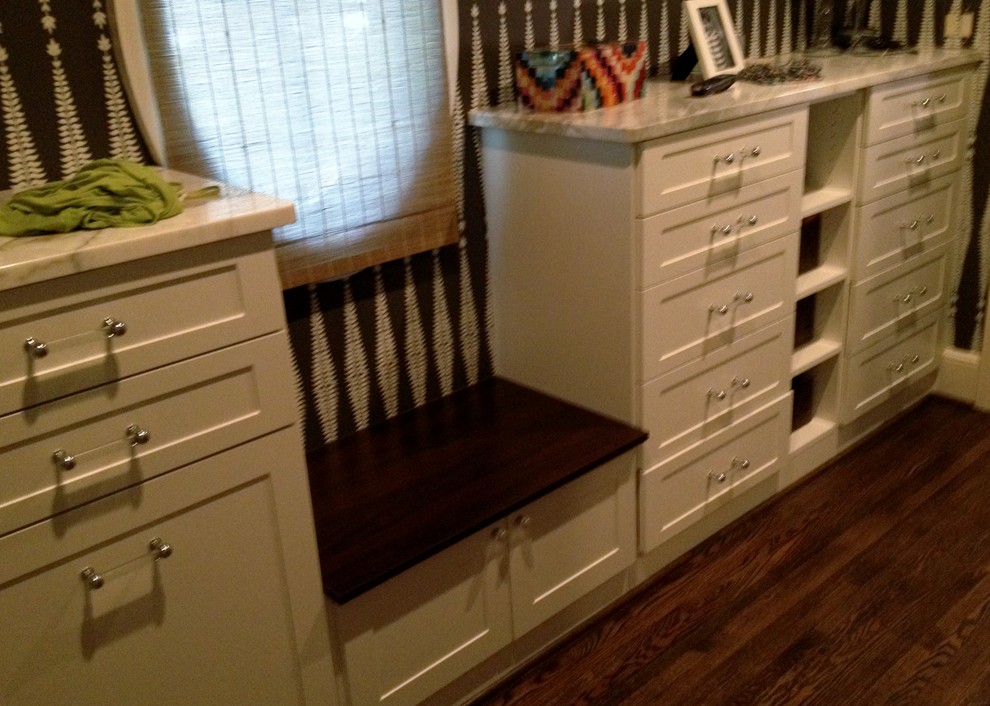 Entryways and Drop Zones - Armario - Charlotte - de Wolfe Closet ...