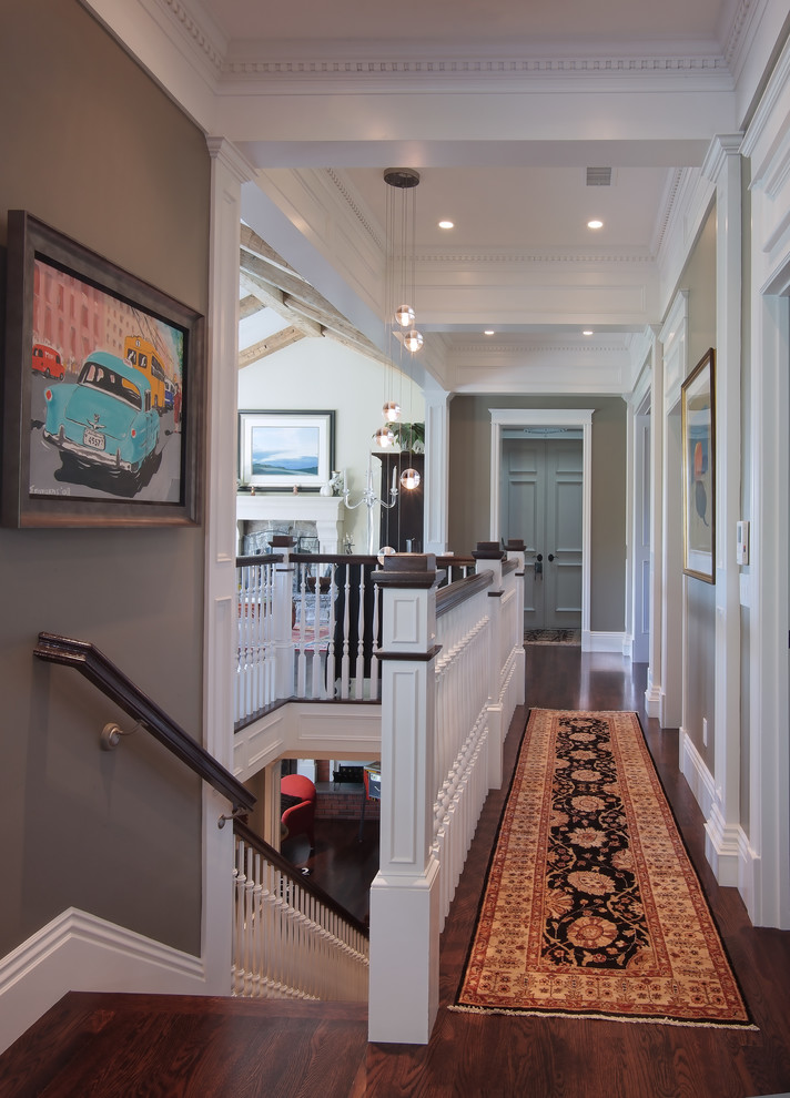 From Country Home to Classical Sanctuary - Classique Chic - Couloir ...