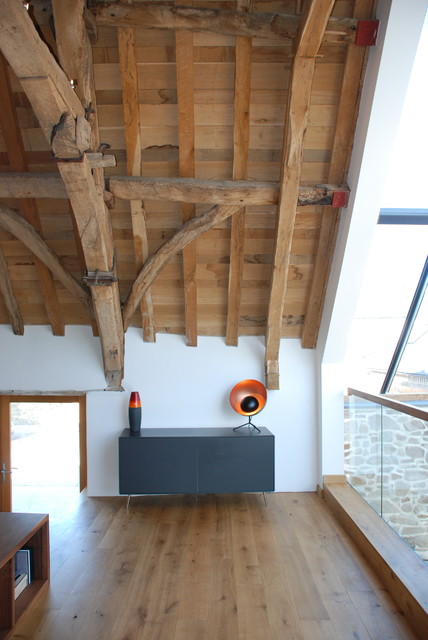 Grade II* Listed Medieval Barn Conversion, Cornwall - Contemporary ...