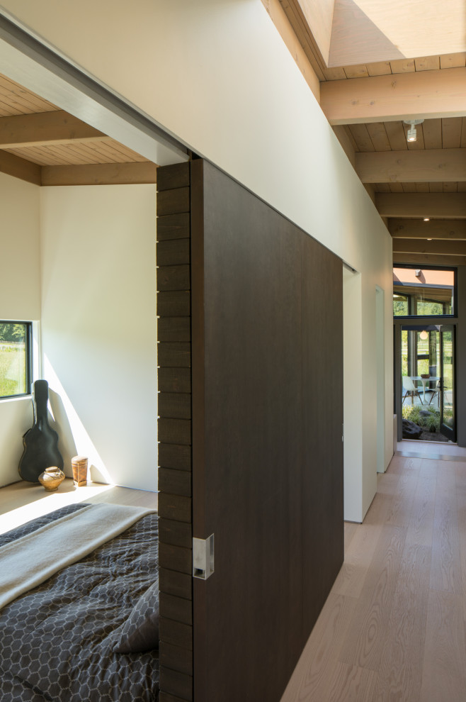 Hallway - Midcentury - Hall - Seattle - by David Coleman / Architecture ...