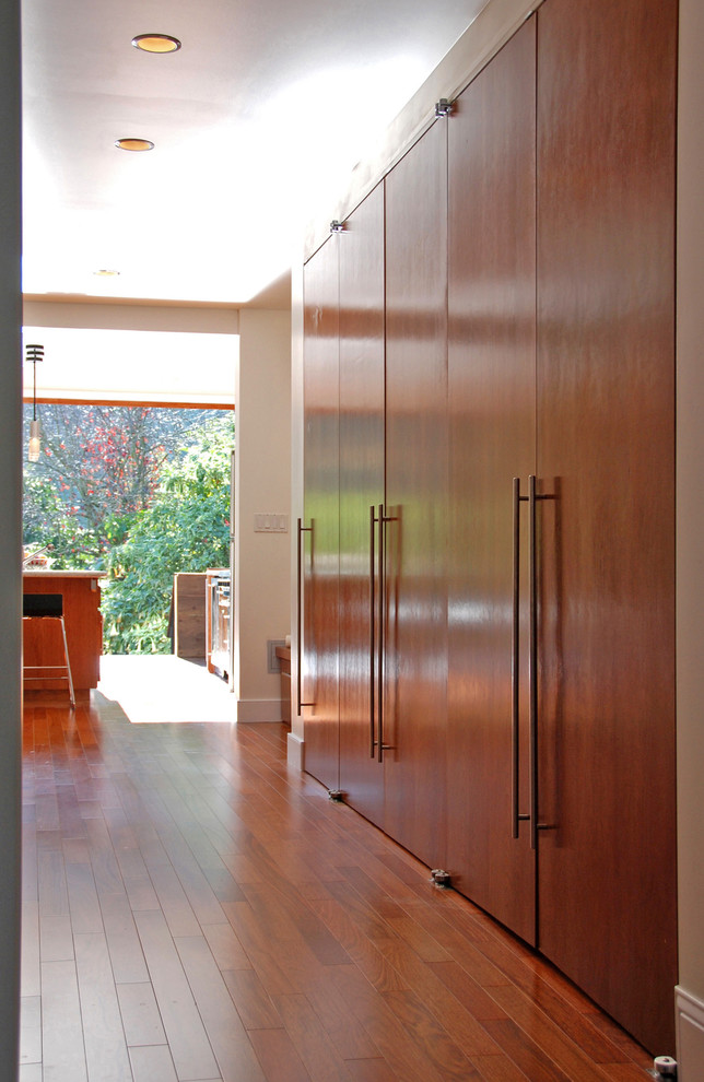 hallway - Contemporary - Hall - San Francisco - by Ojanen Chiou ...