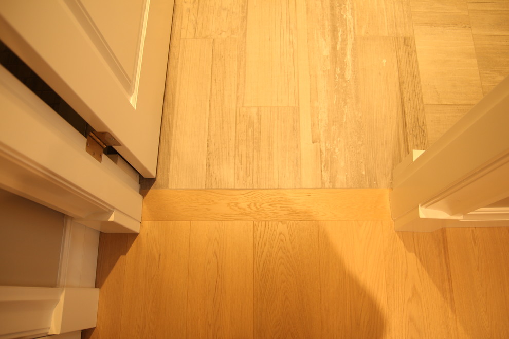 Hardwood transitions mouldings and stripes (to tile, carpet, vinyl etc ...